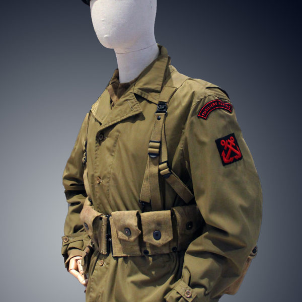 UNIFORMES MILITAIRES - La compagnie du costume