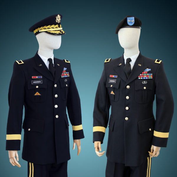 UNIFORMES MILITAIRES - La compagnie du costume