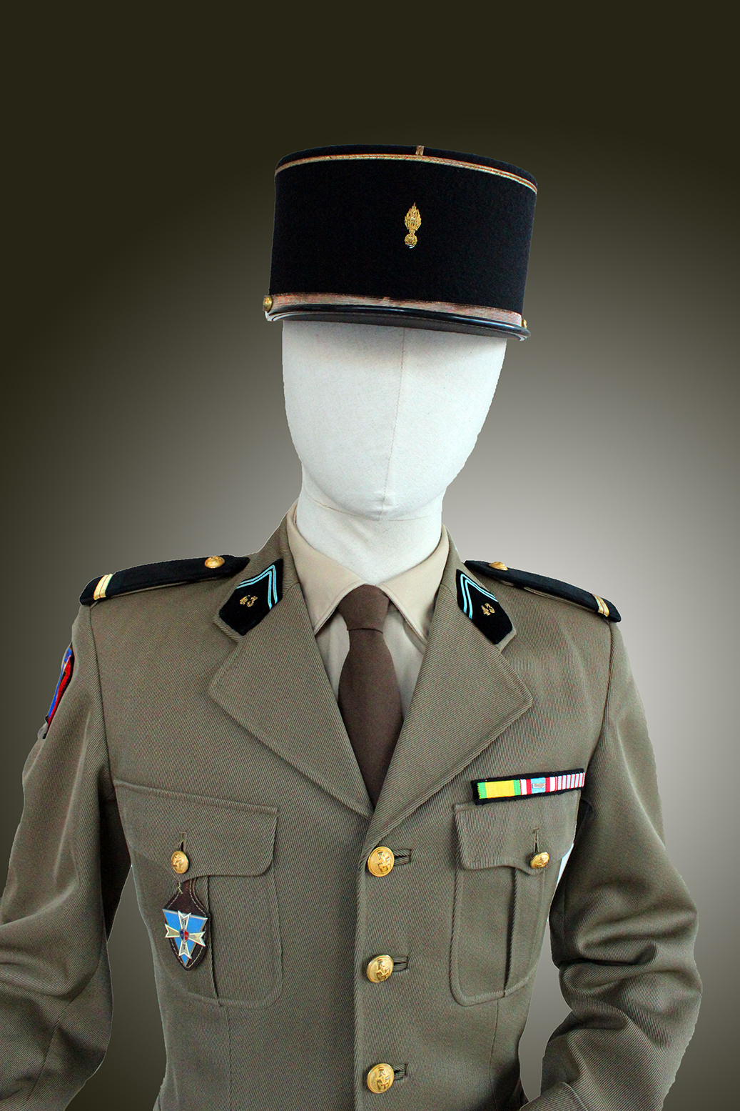 UNIFORMES MILITAIRES - La compagnie du costume